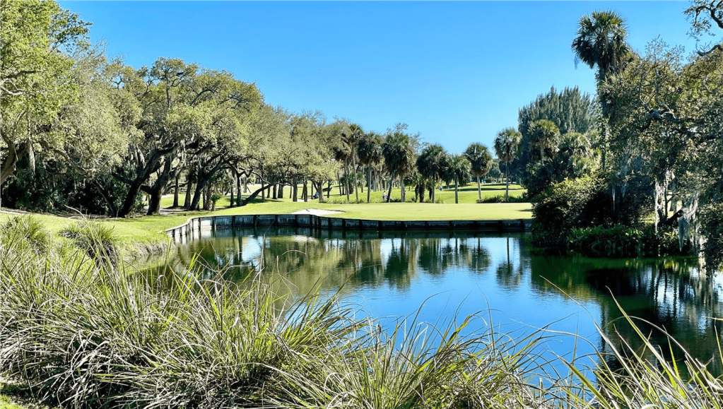Hawks Nest Golf Club Review (The Moorings Club)